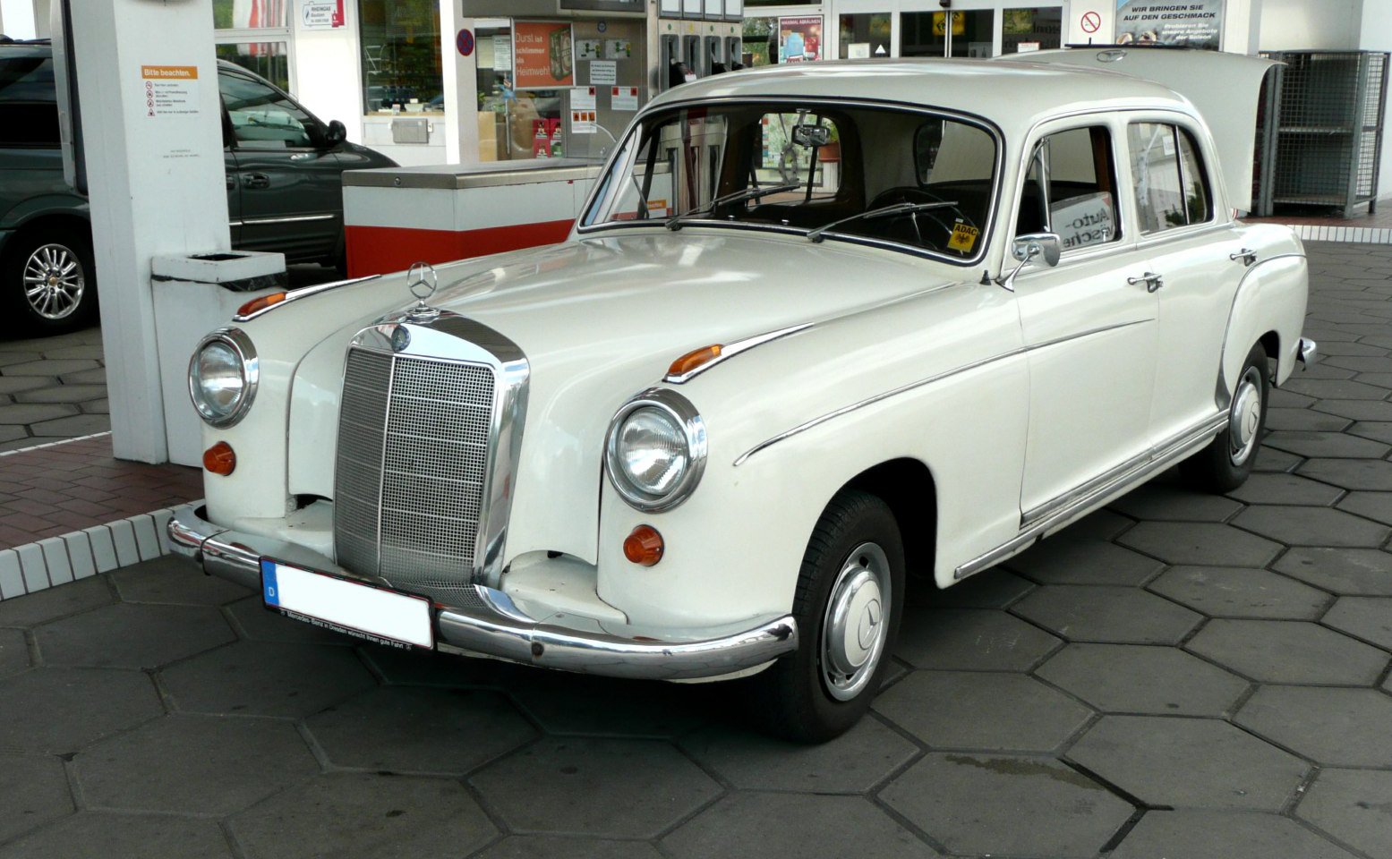 Mercedes-Benz W128 Sedan 220 SE (115 Hp) Hydrak